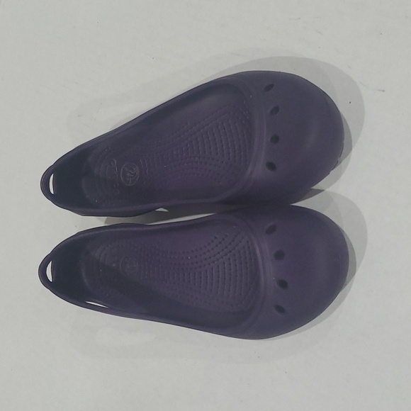 CROCS | Shoes | Crocs Womens Closed Toe Slip On Shoes Size 7 | Poshmark